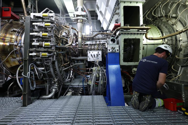 Lease engine LM6000 - VBR Turbine Partners